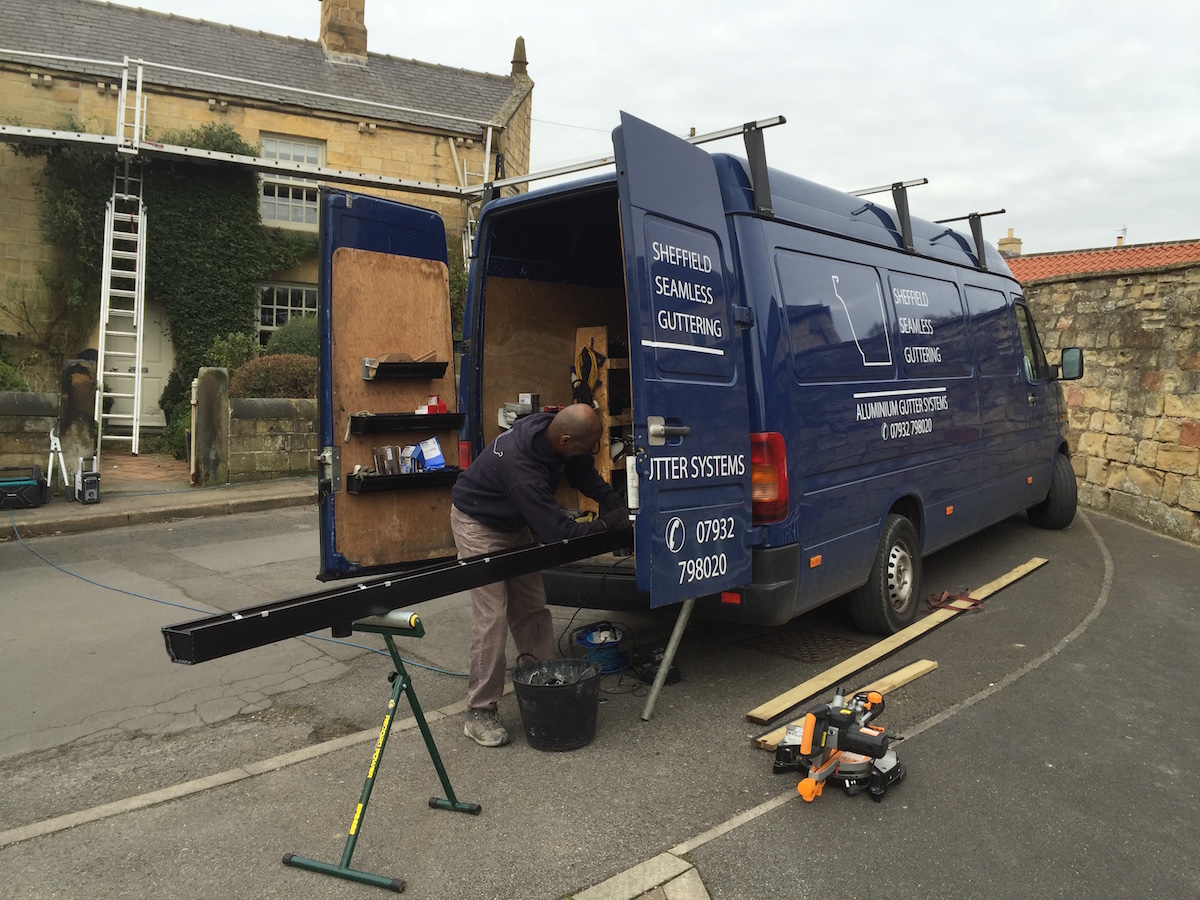 seamless aluminium gutters custom made on site